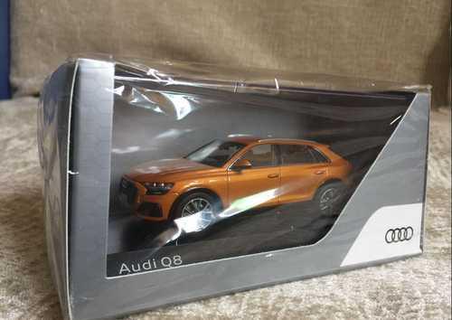 Audi Масштабная модель Audi Q8, Dragon Orange