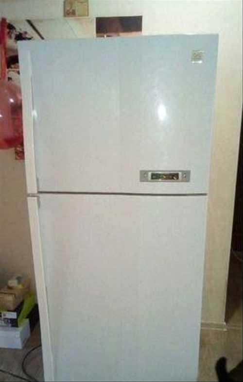 Холодильник б/у Daewoo двухкамерный