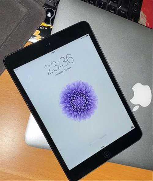 Планшет Apple iPad Mini 64Gb