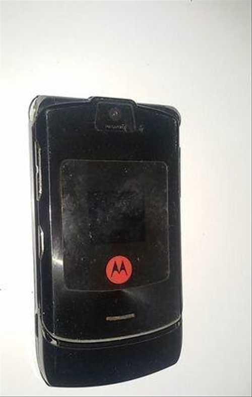 Телефон Motorola V3i
