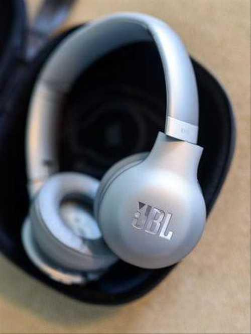 Jbl 310 оригинал. Наушники JBL беспроводные 310. Беспроводные наушники JBL оригинал. Наушники f-15. Mountain  наушники.