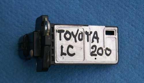 Toyota Land Cruiser (200) 2008г расходомер воздуха