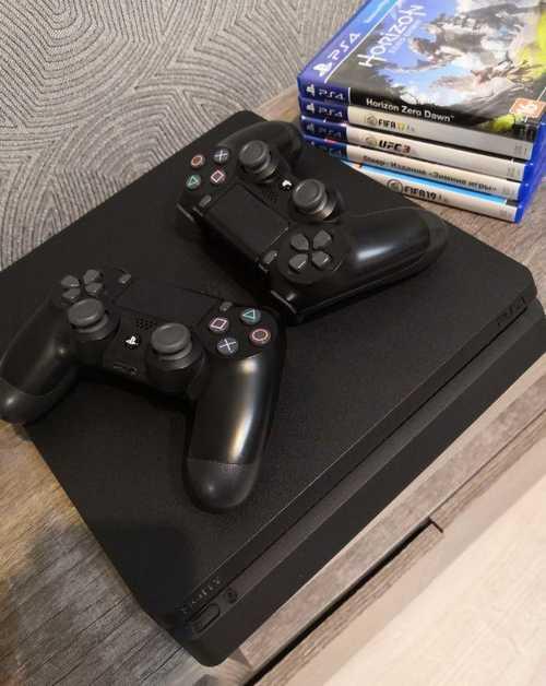 Sony PS4 slim