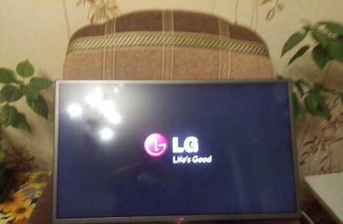 LG 32LB580U(81см). Смарт тв. Вай-фай. В идеале