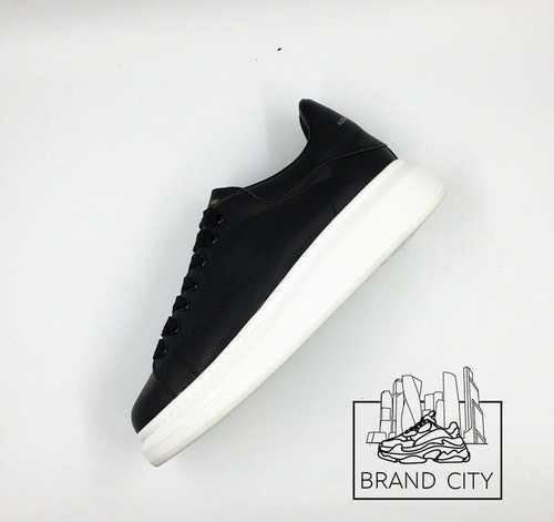 Alexander McQueen Black/White