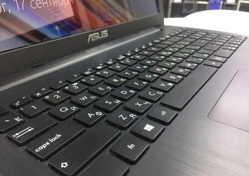 Ноутбук Asus P553MA