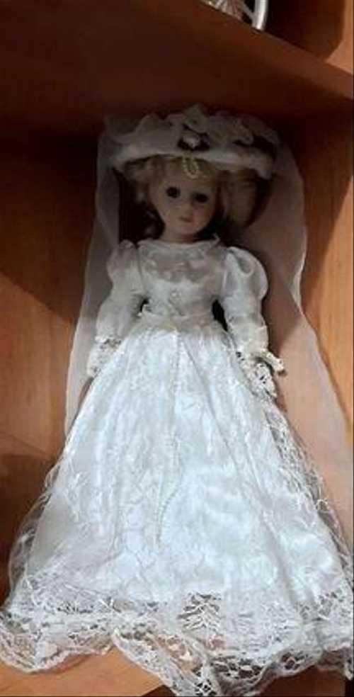 Кукла фарфоровая невеста