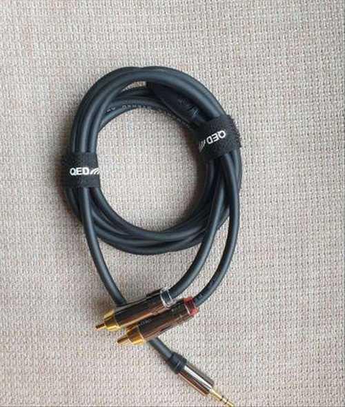 Кабель аудио 1xMini Jack - 2xRCA QED (QE6500) 1.5m