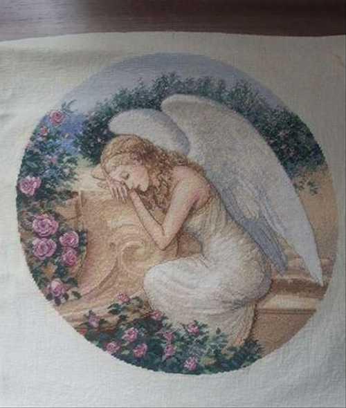 Готовая вышивка крестом "Ангел"