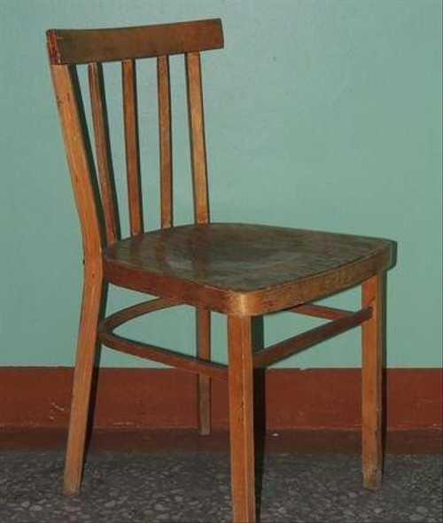 Деревянные стулья времён СССР