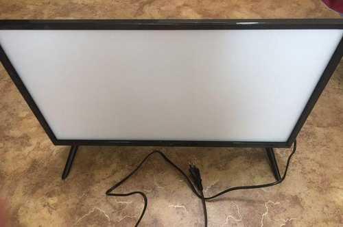 24" (60 см) Телевизор LED dexp H24F7000E черный