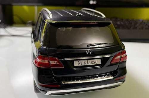 Mercedes-Benz ML 1/18 Minichamps