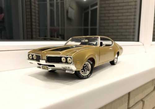 Модель 1:18 Olds 442 Ertl
