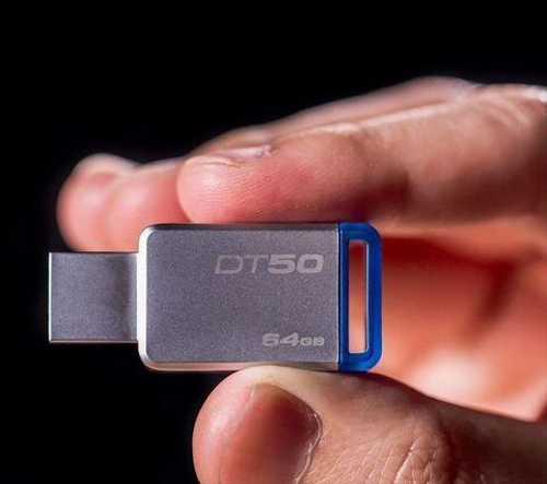 Ударопрочная Kingston Datatraveler 64GB