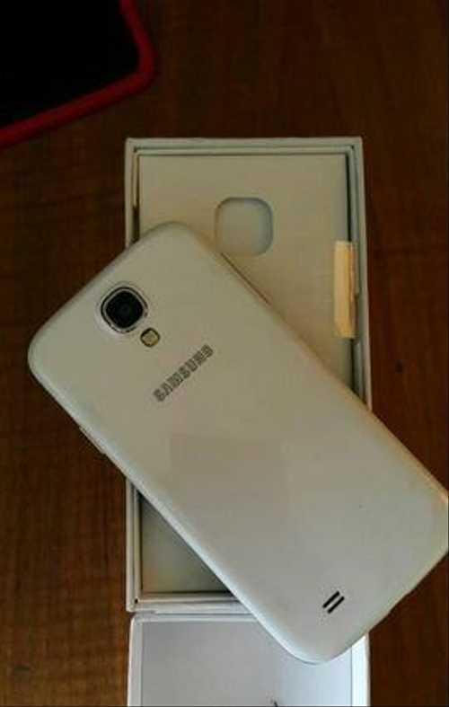Samsung s4 white в отличном состоянии