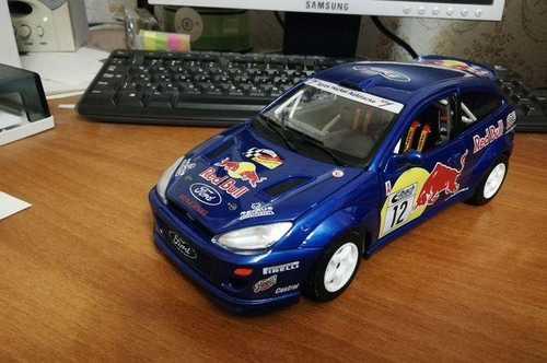 Модель "Bburago" 1/18 Ford Focus WRC