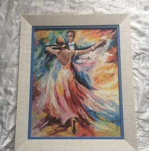 Картина вышитая крестом «Танцующая пара»