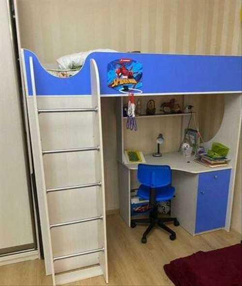 Продам детскую мебель (кровать-шкаф, матрац, стул)