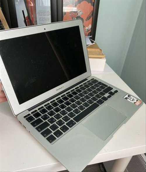Apple MacBook Air 11 2010