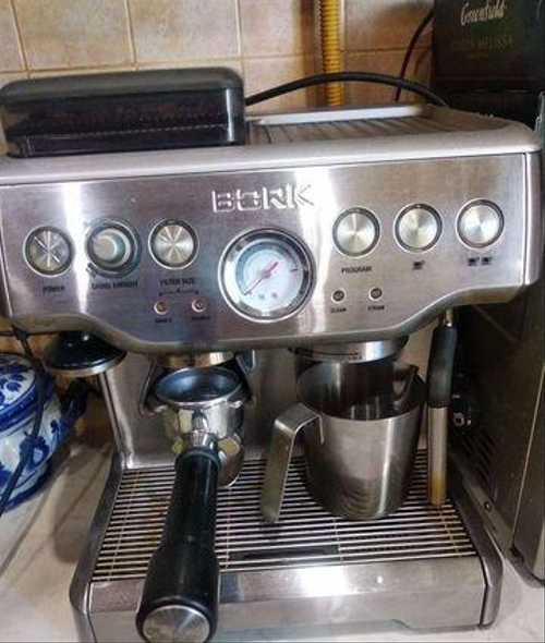 Кофемашина bork C-801
