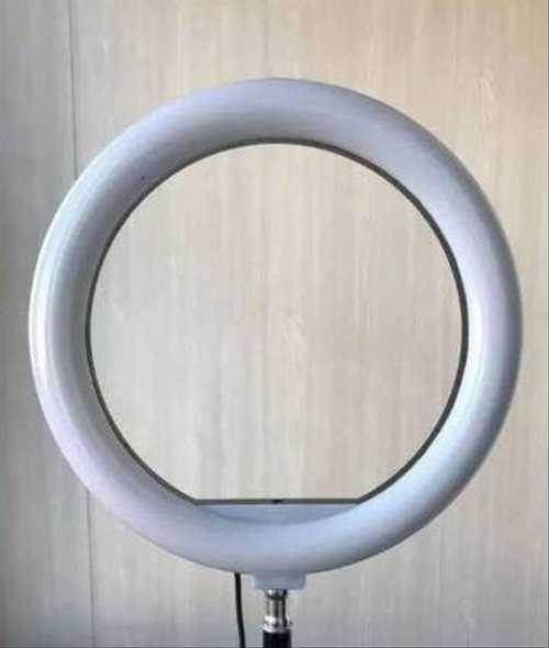 Лампа светодиодная кольцевая 26 см