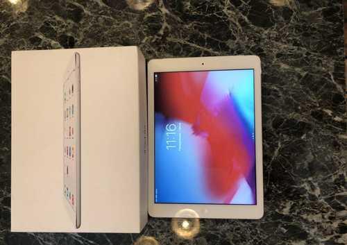 iPad Air 32 Гб + LTE