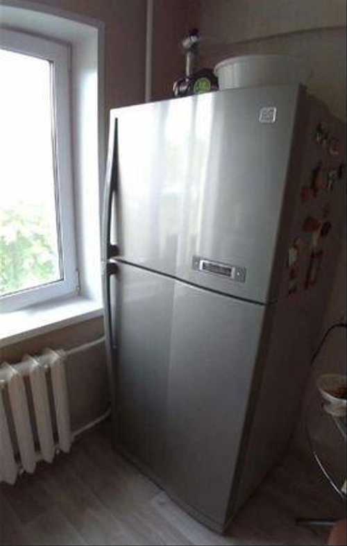 Шикарный холодильник морозильник Daewoo