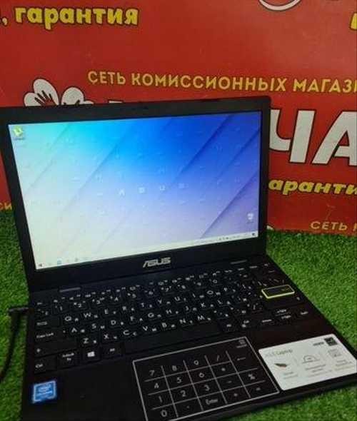 Ноутбук asus Laptop E210M