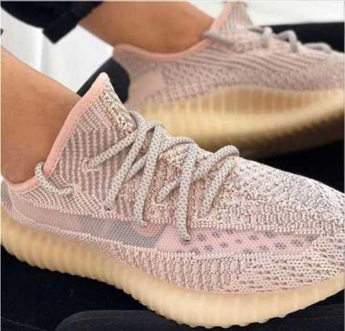 Кроссовки Yeezy Boost