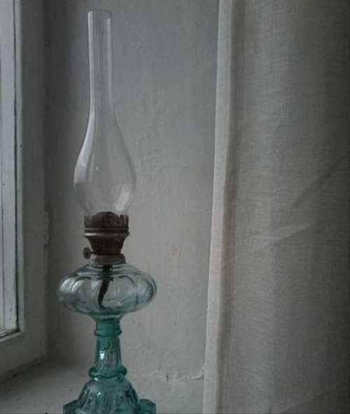 Антикварная старинная керосиновая лампа
