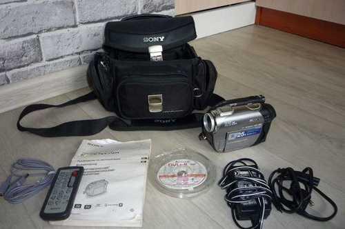 Видеокамера и фото sony handycam