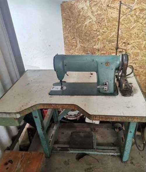 Производственная швейная машина 97 класс СССР