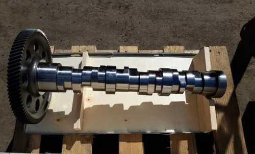 Распредвал с шестерней MB V6 D130, OM501LA