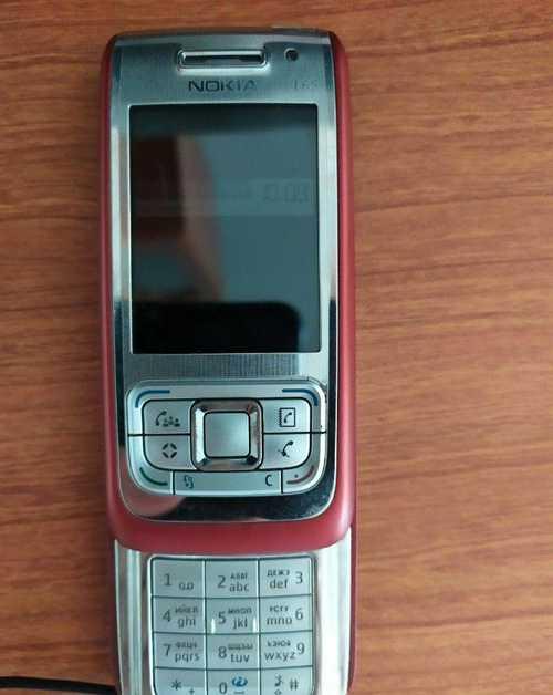 Телефон Nokia E65 ретро