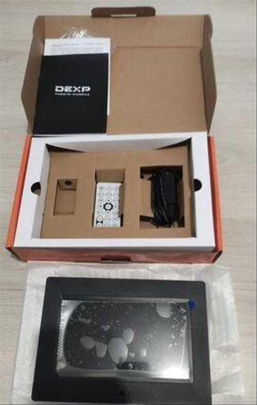 Цифровая фоторамка Dexp MP - 71 HD