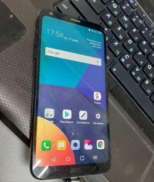 Телефон LG Q6A