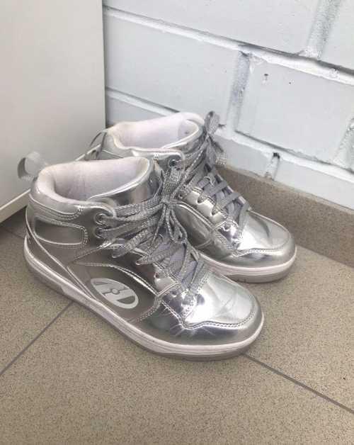 Кроссовки Heelys