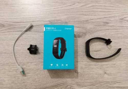 Фитнес браслет Honor-band 4