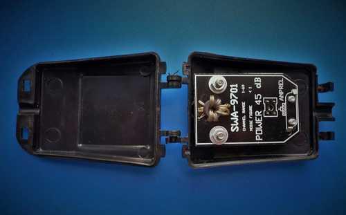 Антенный усилитель SWA-9701 в контейнере,TV штекер
