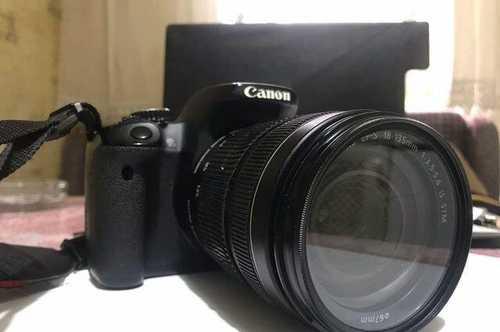 Canon EOS 650 D kit Canon EF-S 18-135 mm 3.5-5.6 I