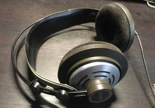 Наушники AKG K 142HD