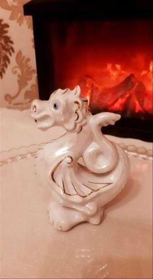 Фарфоровая статуэтка "Дракон"(Верблики) СССР