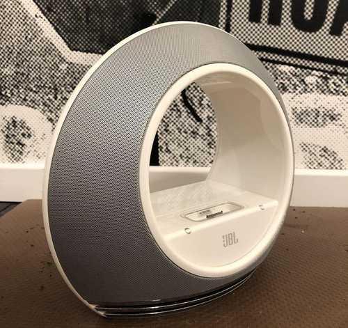 Колонка JBL Radial