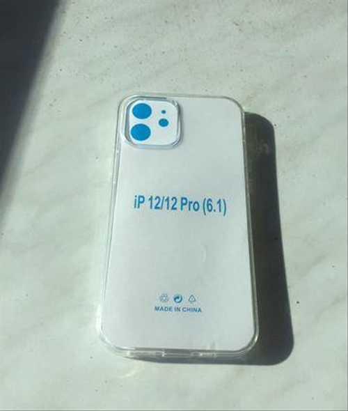 Чехол на iPhone 12