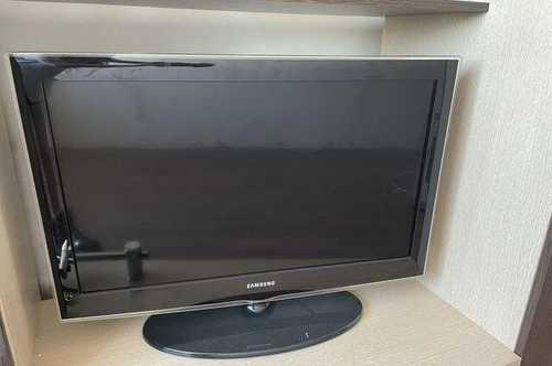 Телевизор Samsung, LE32D450G1W, бу