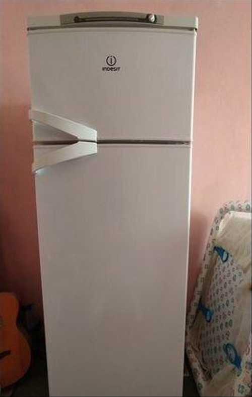 Холодильник Indesit ST - 167