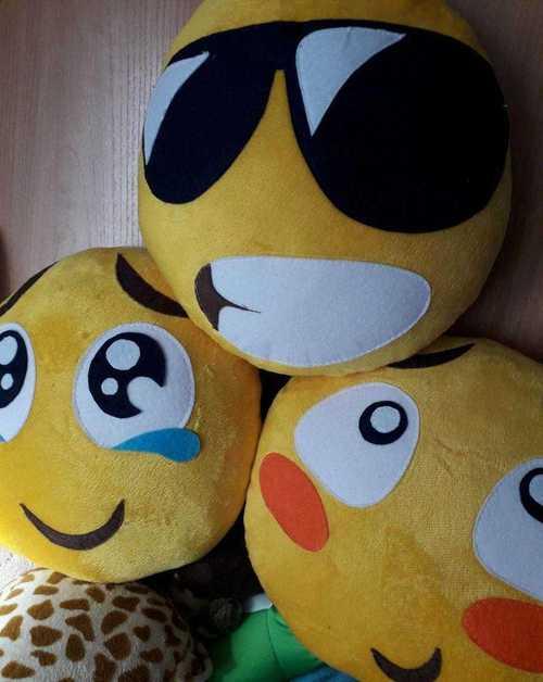 Подушки эмодзи.emoji