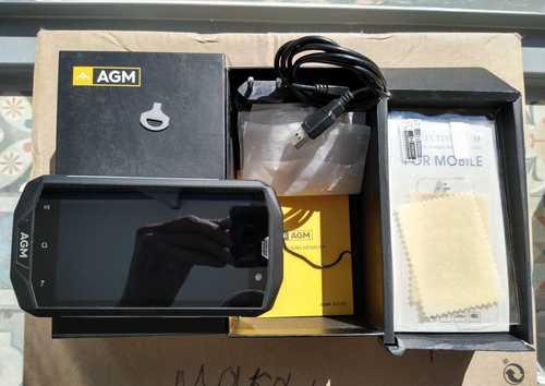Мобильный защищенный телефон AGM A8
