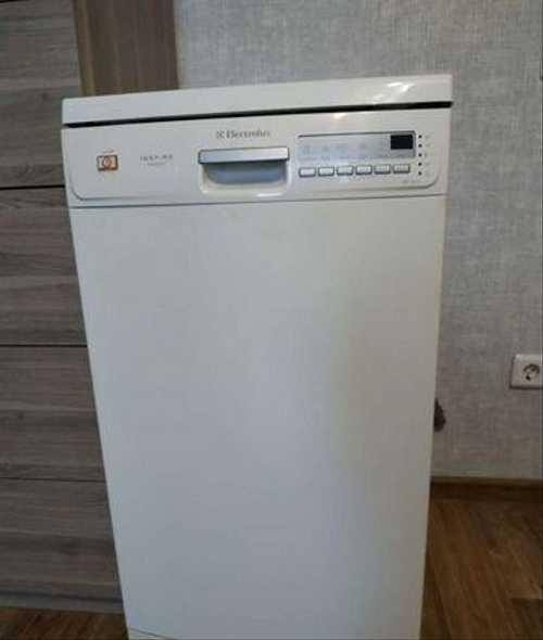 Посудомоечная машина Electrolux ESF46010