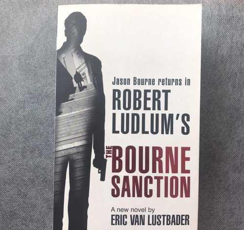 Книга Robert Ludlum's the Bourne Sanction (англ)